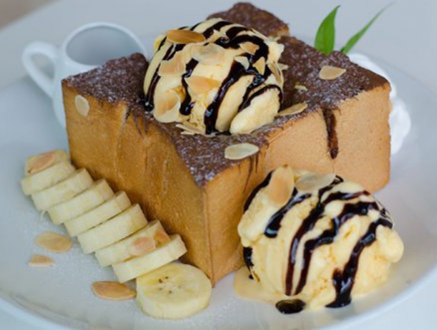 RECETAS DE CHOCOLATE: Pan de Plátano con Helado y Chocolate