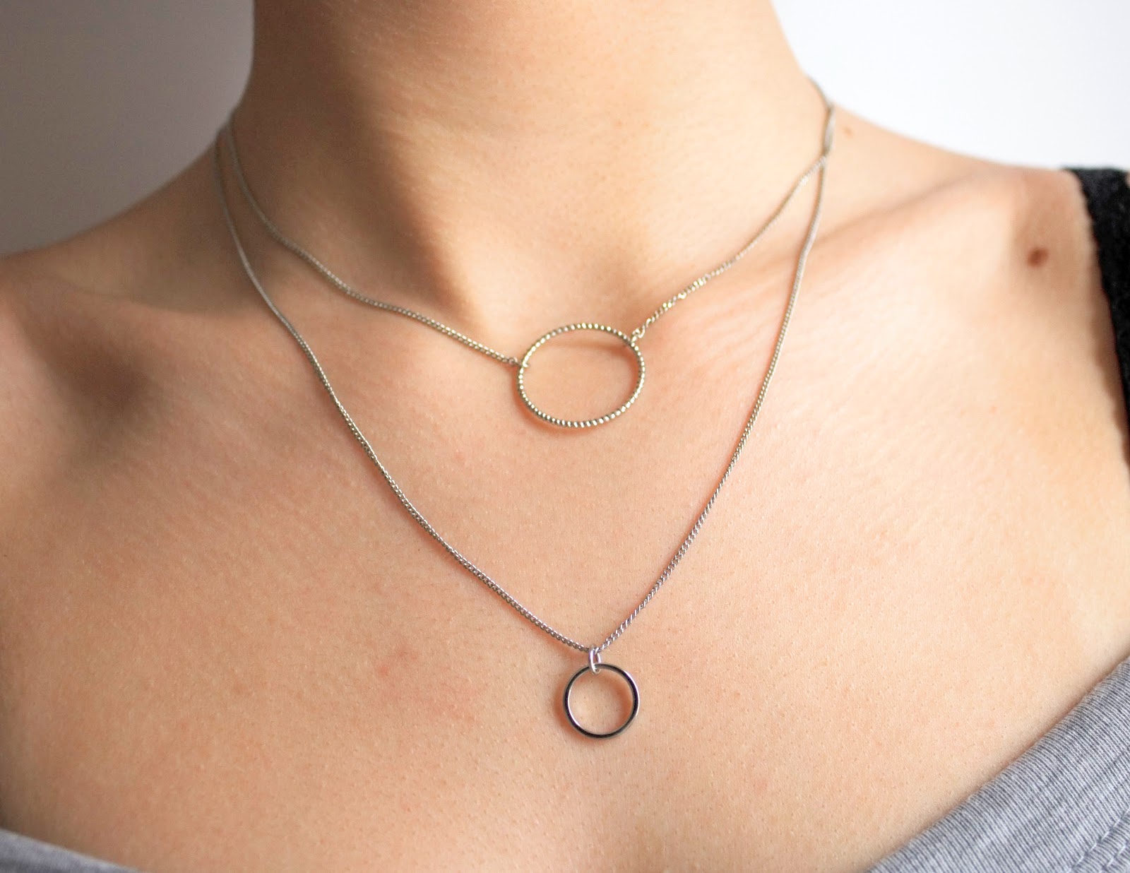 Stacking necklaces 101 | BEAUTY FINE PRINT