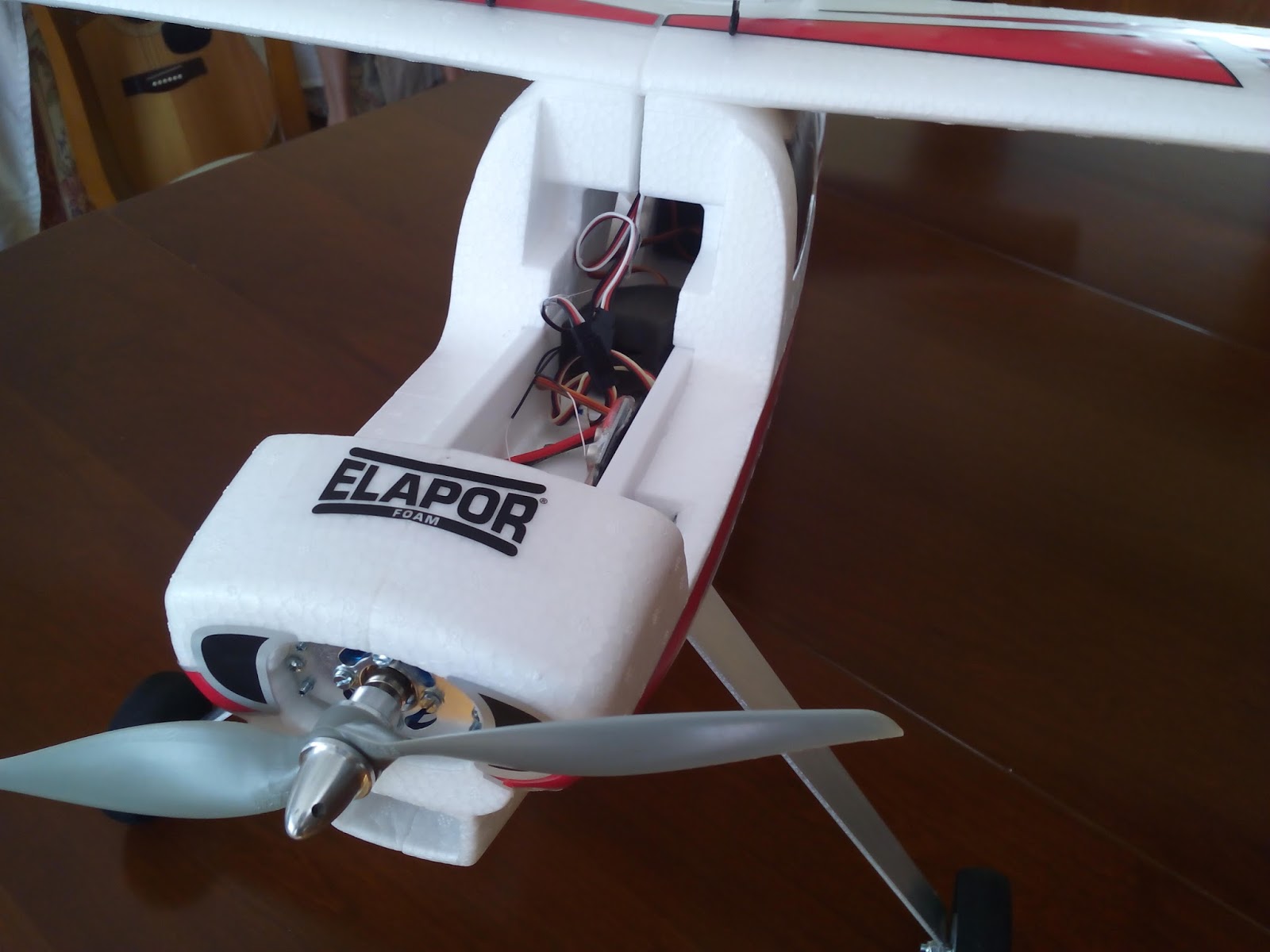 Aeromodelisme radio control.: Mentor de Multiplex