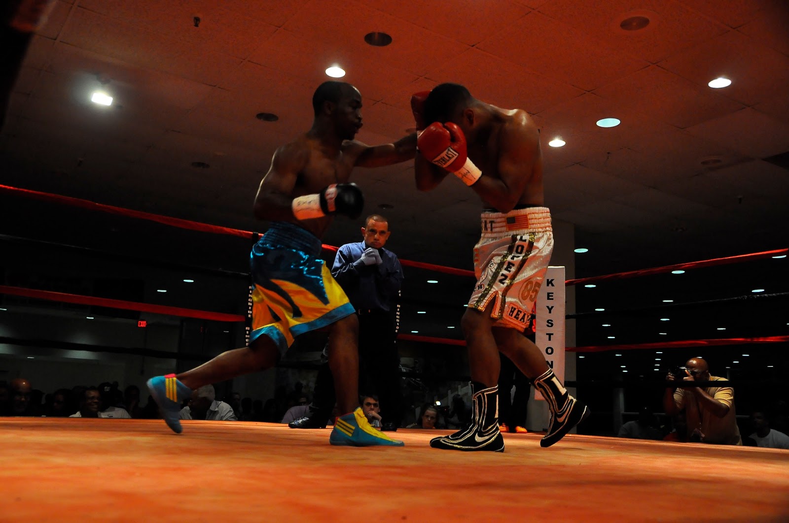 Boxing Along The Beltway: Reed Scores Third-Round TKO Over Lopez!