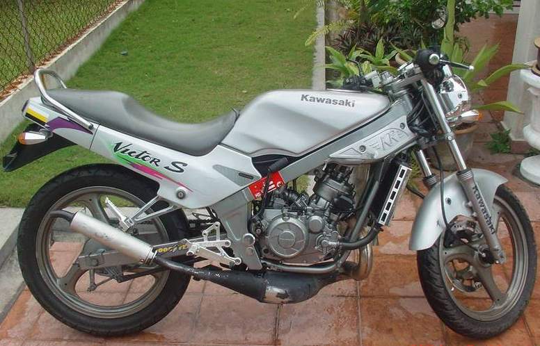 MY KAWASAKI ZSR 150: August 2011