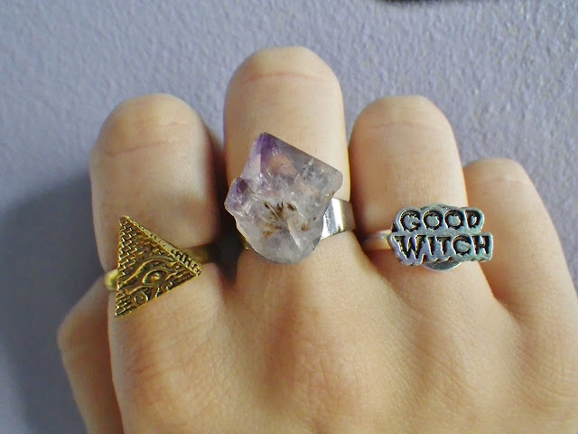 Intentionally Dumb: DIY: Raw Crystal Ring
