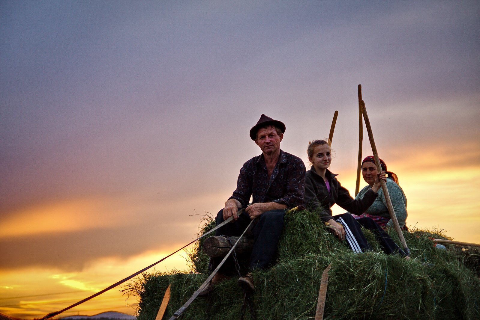 sandufeher: "Carul cu fân"