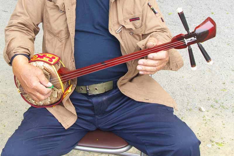 Ryukyu Life: Sanshin Day at Kin Temple