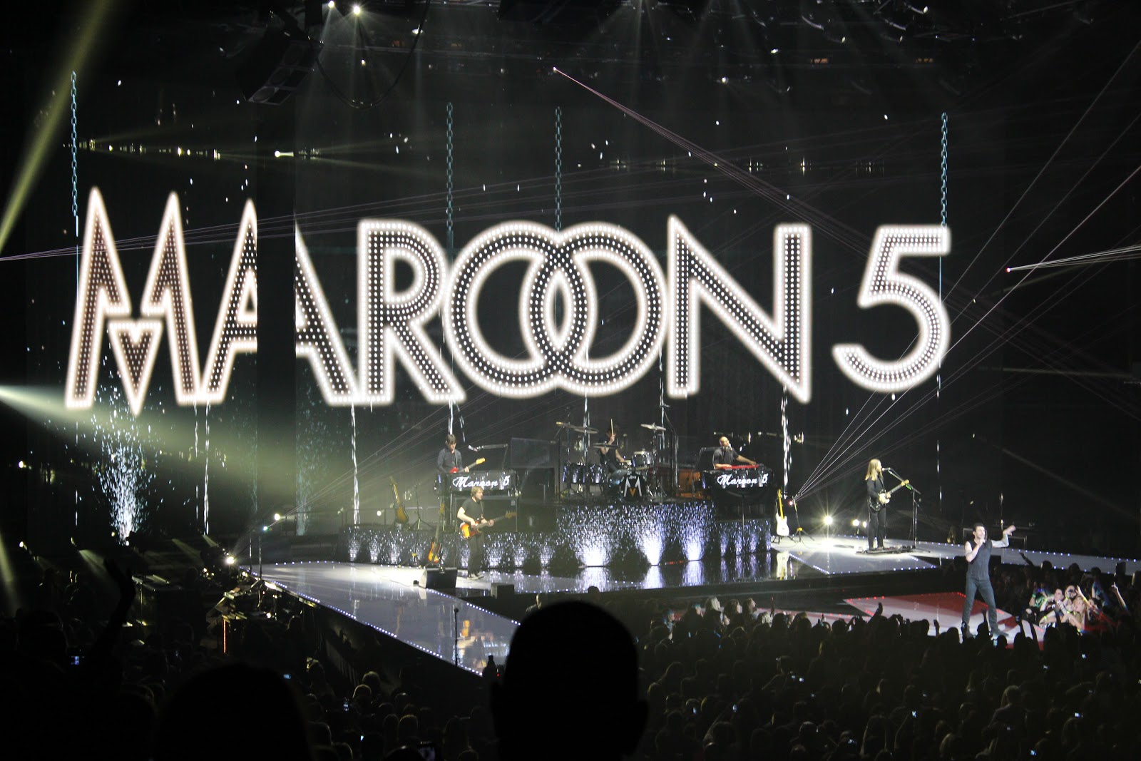 Dana Blogs: Maroon 5 Concert!