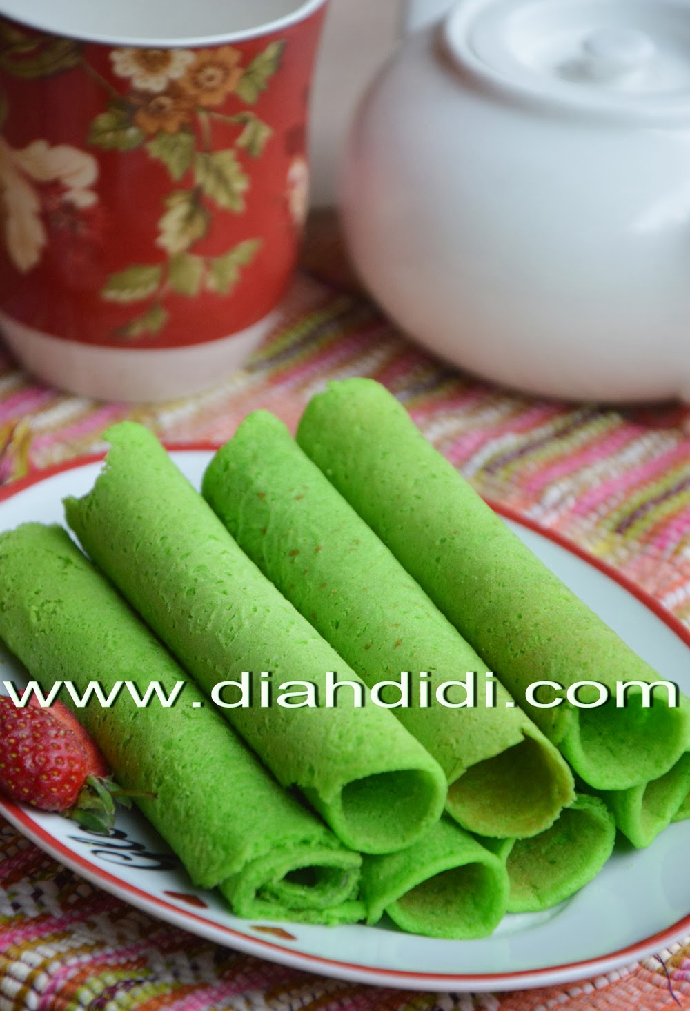Diah Didi's Kitchen: Egg Roll Pandan