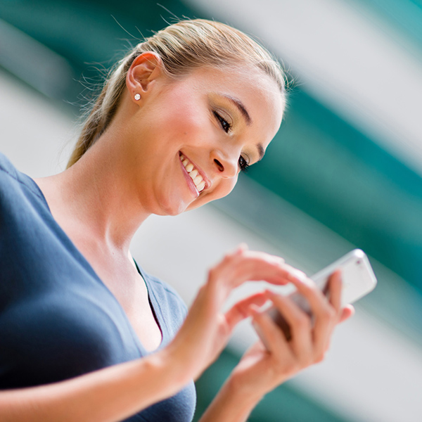 How to Text a Girl You Like and Make Her Want You Fast - How to get any ...