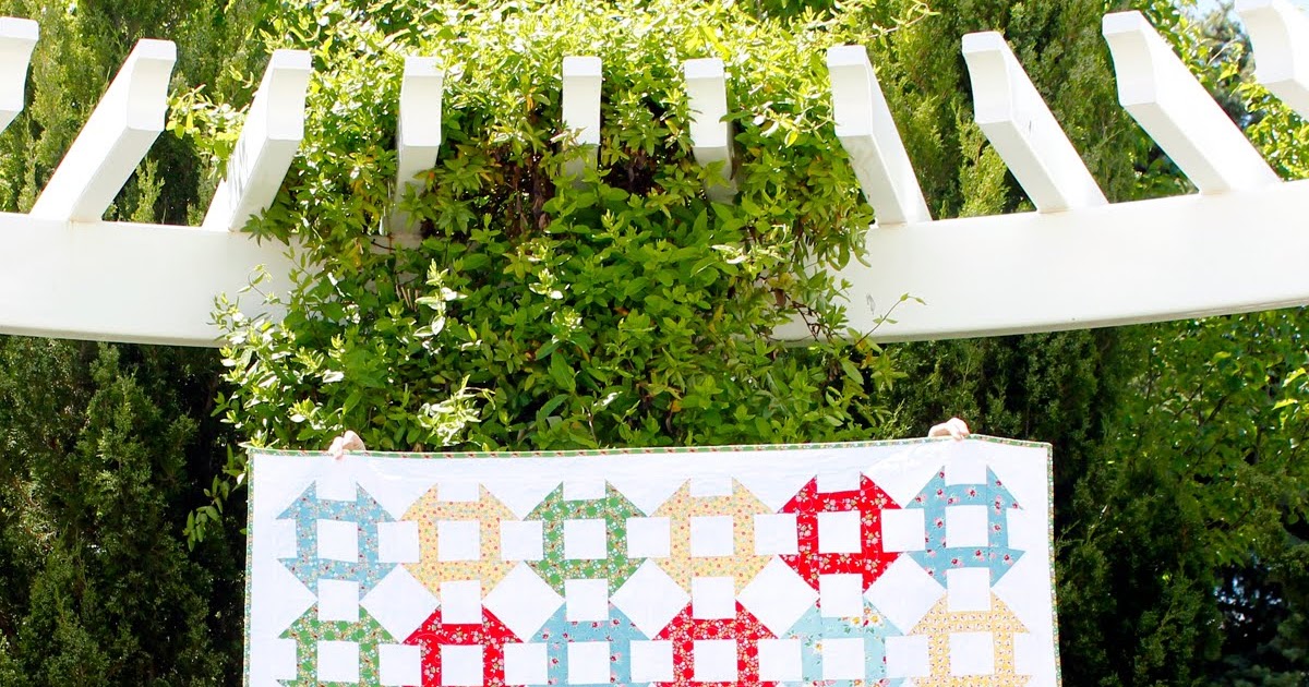 A Bright Corner: Backyard Roses Blog Tour + free quilt pattern