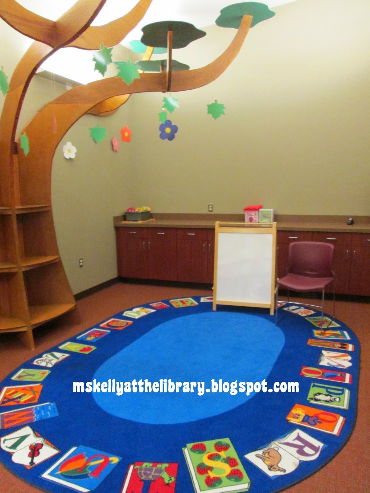 Ms. Kelly at the Library: A tour through the children's area