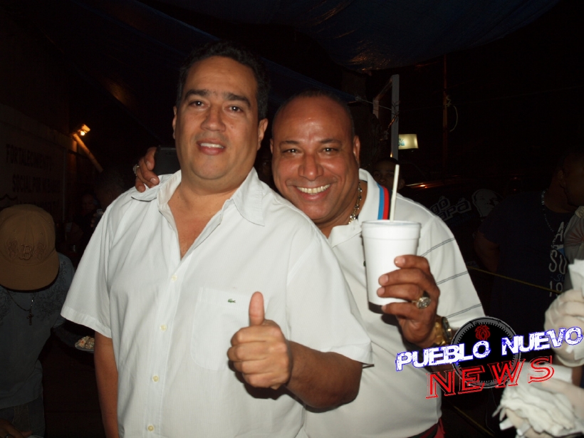 EL LOCO FERMIN Realiza Cena Navideña a Cientos De Personas En PUEBLO ...