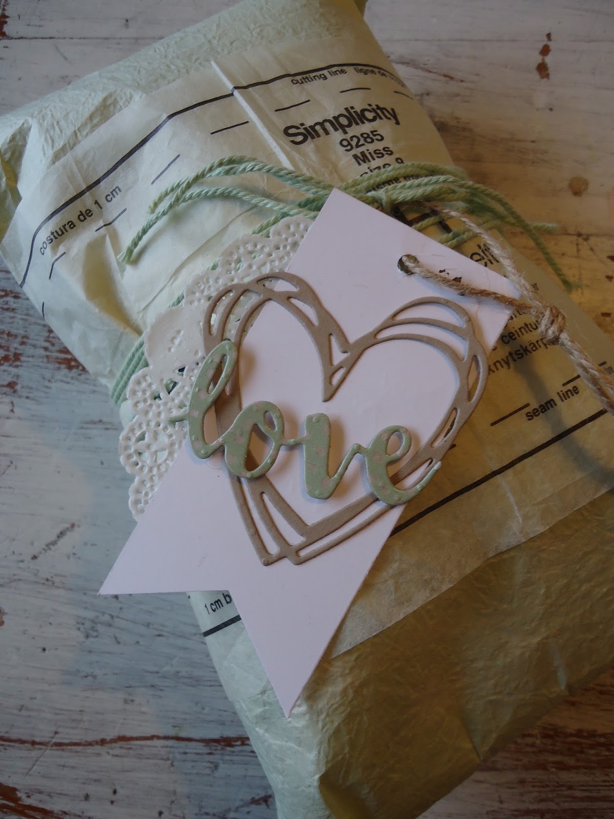 Alarnee Creations by Sharnee Torrents: Pretty packages with Sunshine ...