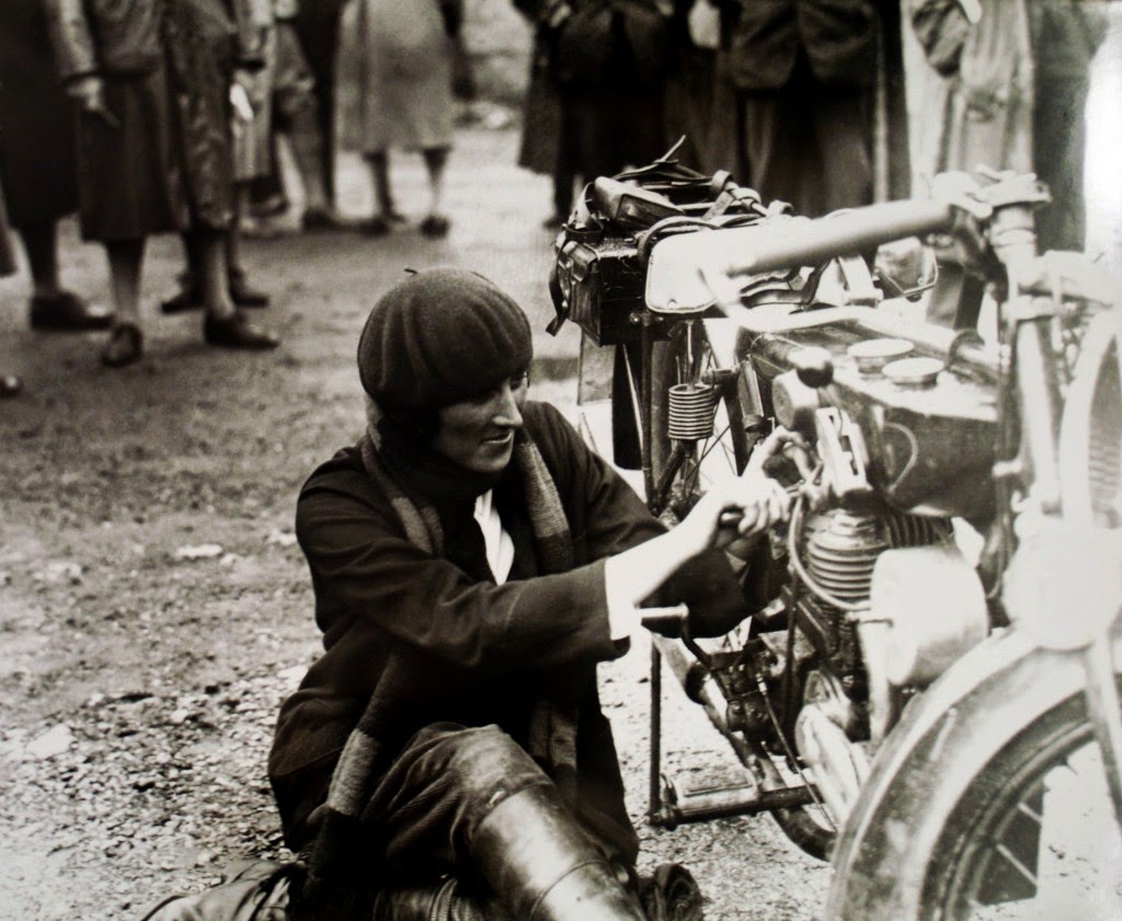 10 Interesting Vintage Photos of Motorcycles in the 1920s ~ Vintage ...