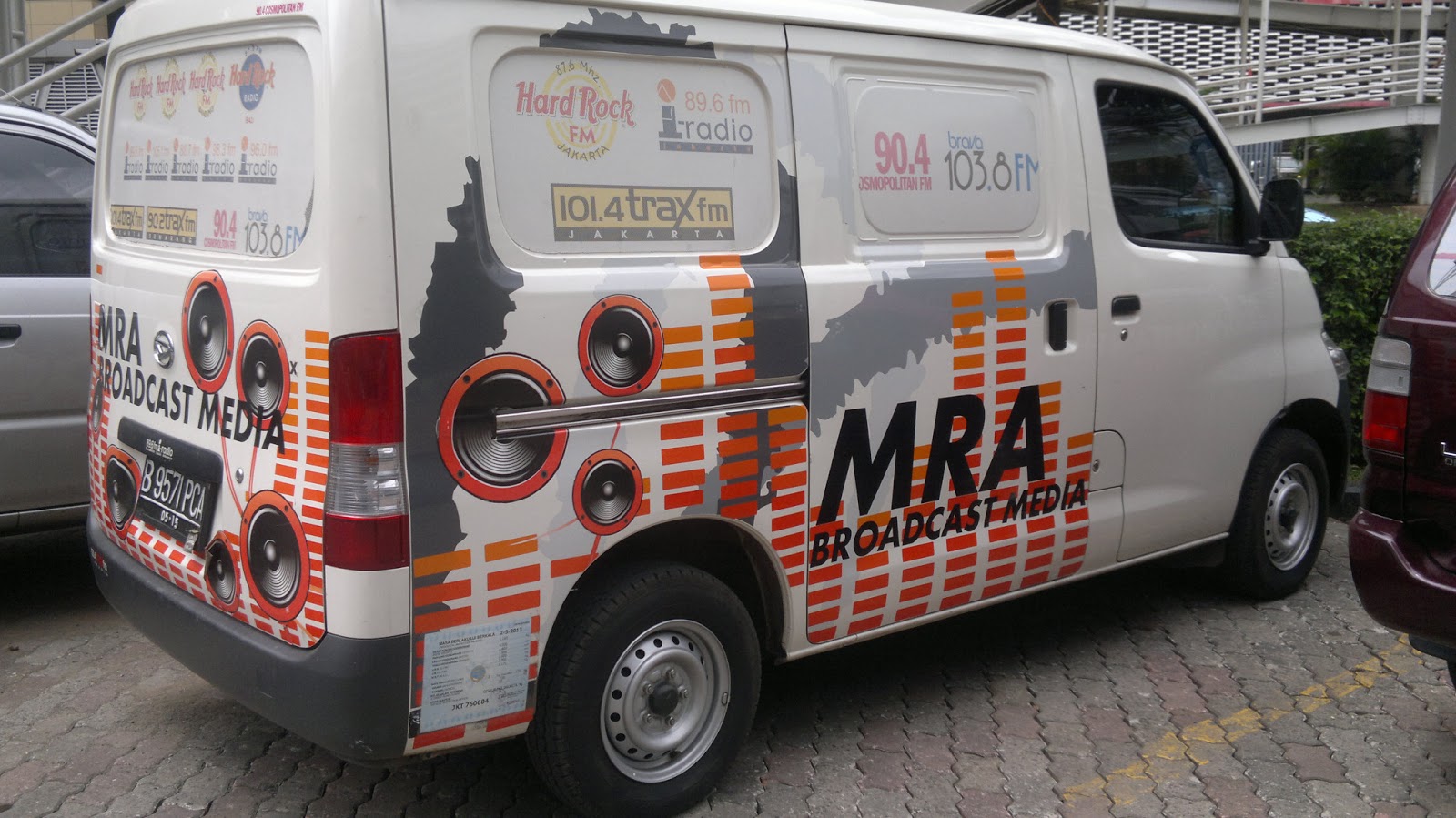 Radio Branding Materials: Vehicle | Mobil Operasional MRA Media ...