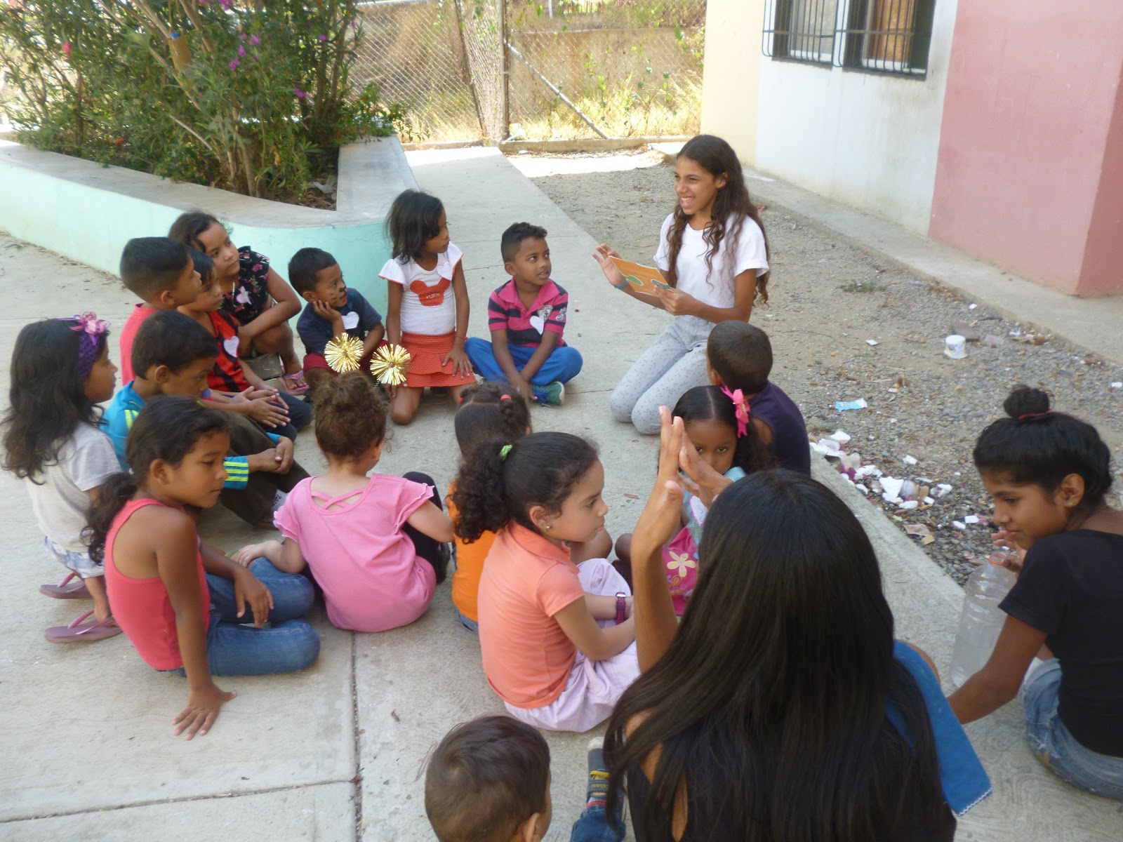 Cada realidad es una oportunidad: Promoviendo la paz y los valores en ...
