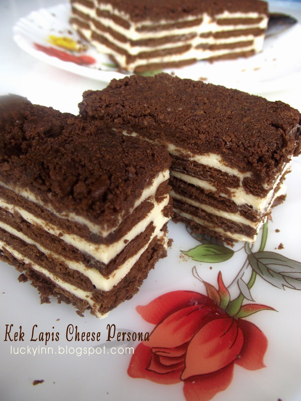 Lucky Inn: Kek Lapis Cheese Persona