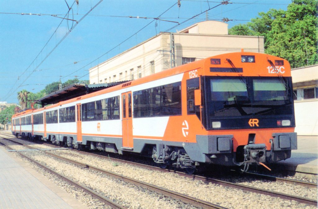 Rails sense fronteres: Unitats de tren, sèrie 440 de Renfe.