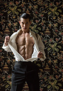 Welcome to my world.... : LAP of Luxury by Mark Henderson