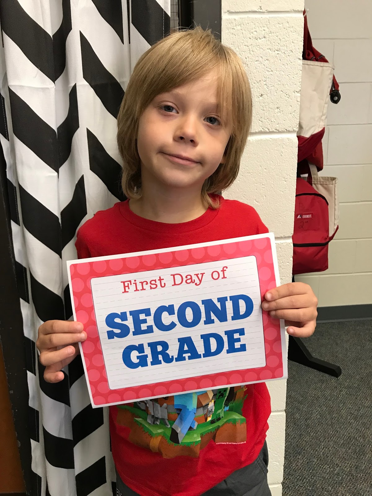 Mrs. Bell's 2nd Grade Blog: Seventeen Second Graders and counting...