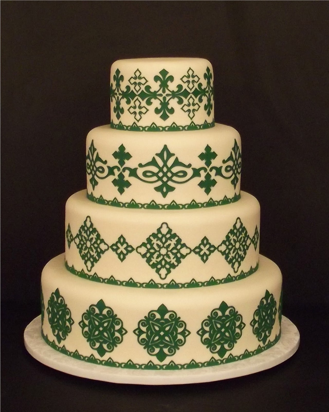 Creative Designs For Cakes: Pre-Cut Wedding Cake Designs