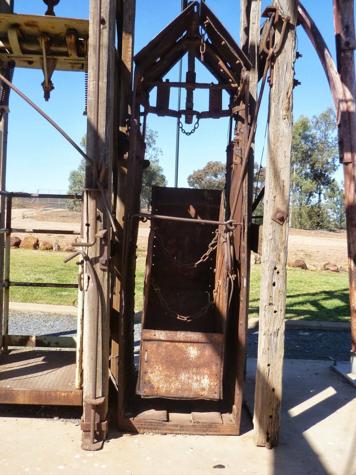 Witchwae Returns to Big Island: Cobar - Mining Heritage park