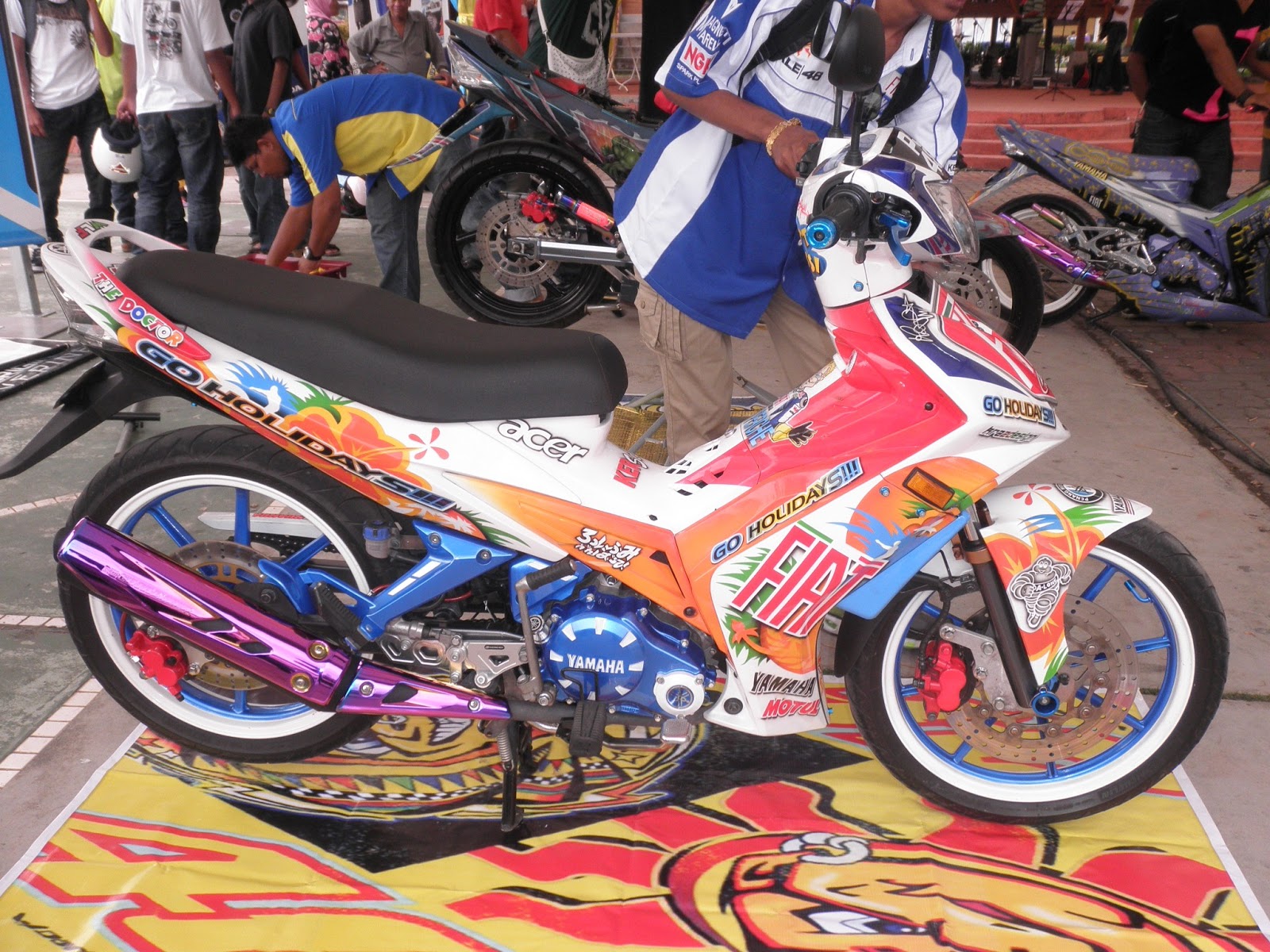 dunia tanpa sempadan: motor yamaha LC 135 cantik