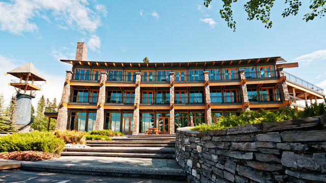 Azuridge Estate Hotel | Burgers & Beers Gazebo Style