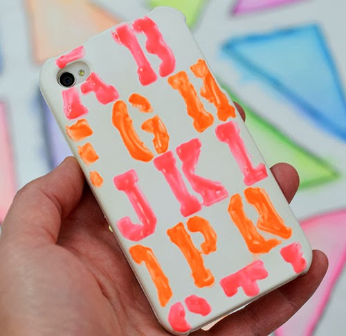 iLoveToCreate Blog: Neon Alphabet Phone Case DIY