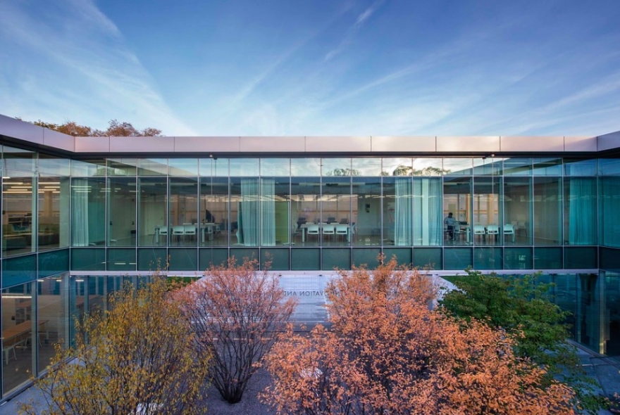 Hindsight : CRAIN'S PIX of the New Kaplan Institute