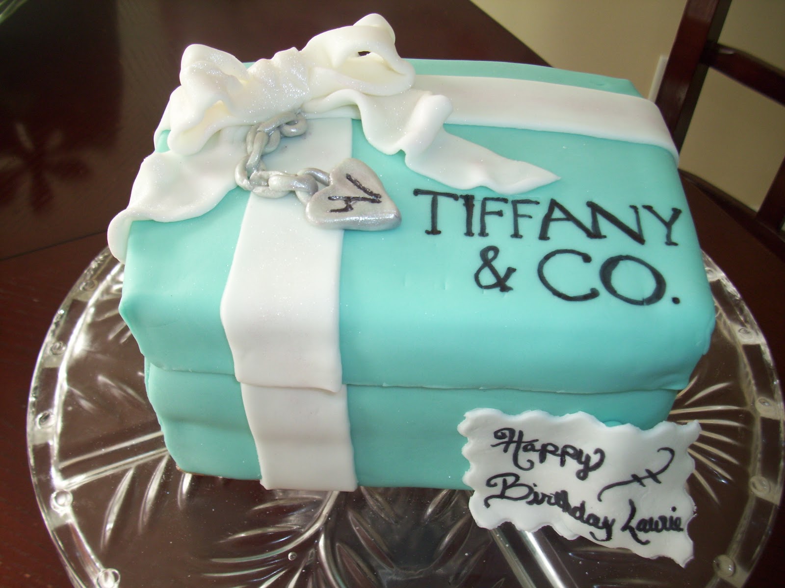 Sprinkles and Sparkles and Cakes....Oh My!: Tiffany's Cake