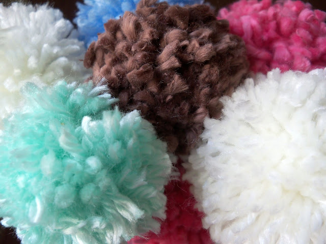 little bits: Yarn Puffs & Cute Stuffed Animals!