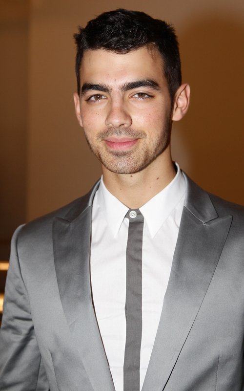 The Jonas Brothers (:: Joe Jonas: Semana de la Moda en Milán