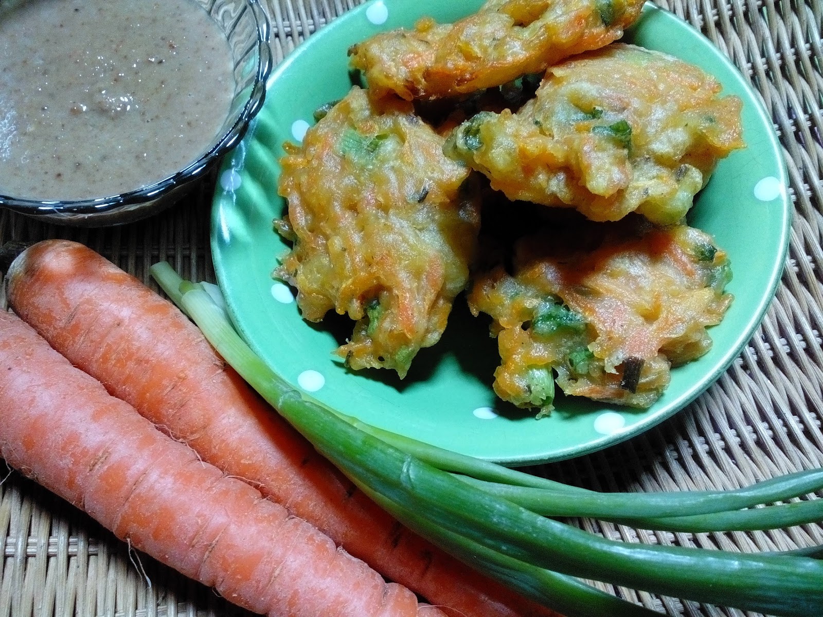 EEN ENDAH: Kenapa dinamakan Bala-Bala?