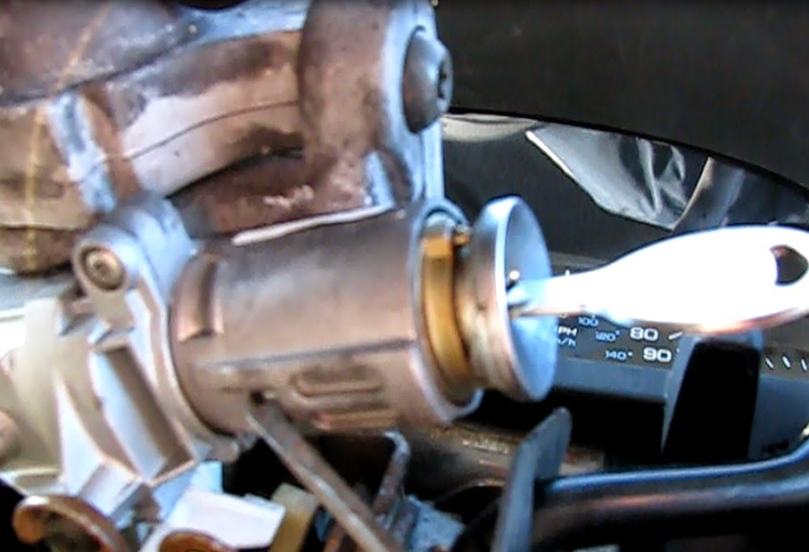 The Original Mechanic: How to replace an ignition key switch