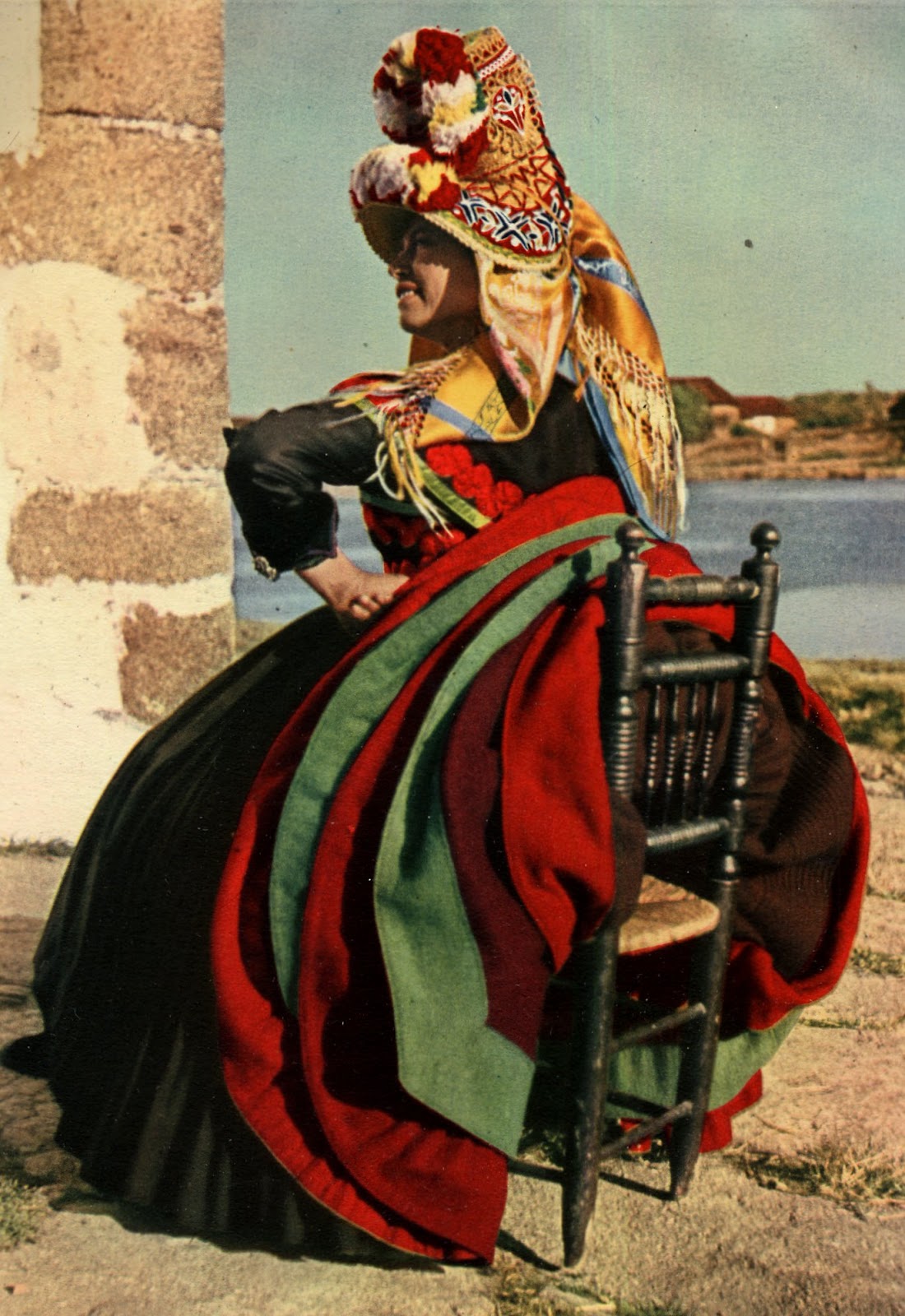 FolkCostume&Embroidery: Overview of the costumes of Spain - 2 The South