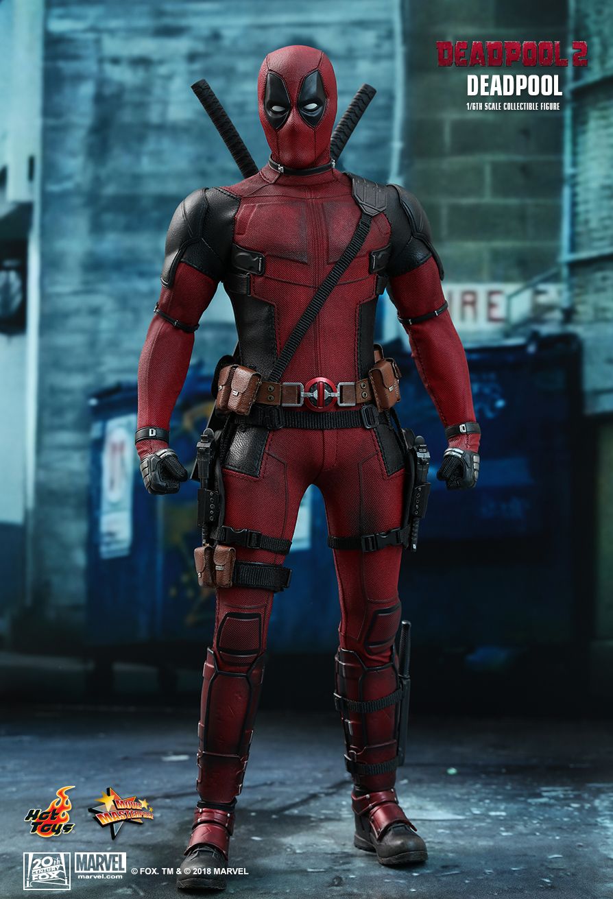 toyhaven: Preview Pics of Hot Toys MMS490 Deadpool 2 1/6th scale ...