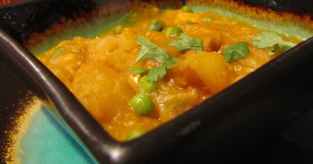 Cooking with Joey: Potatoes and Peas in Red Curry Sauce