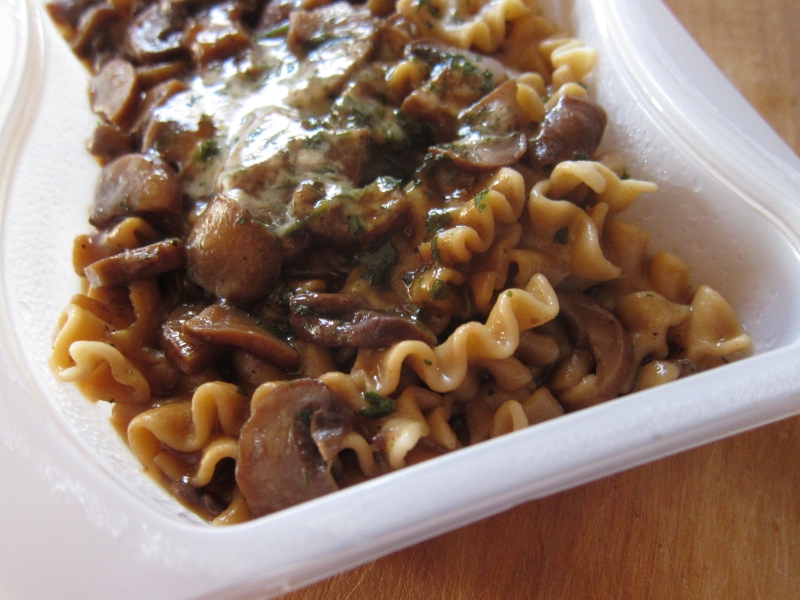 Frozen Friday: Healthy Choice - Portabella Marsala Pasta