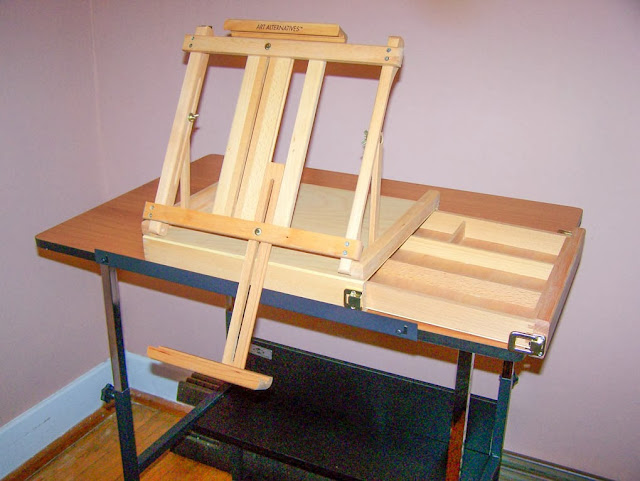 Artventure: Wow the table easel came in already!!