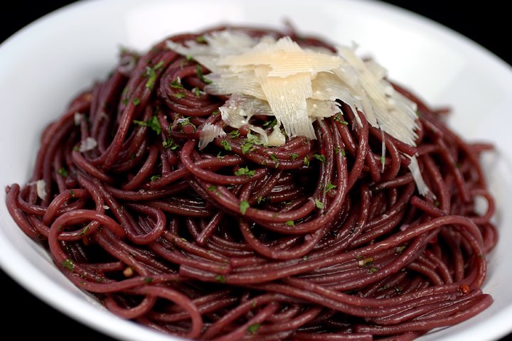 Spicy Red Wine Spaghetti