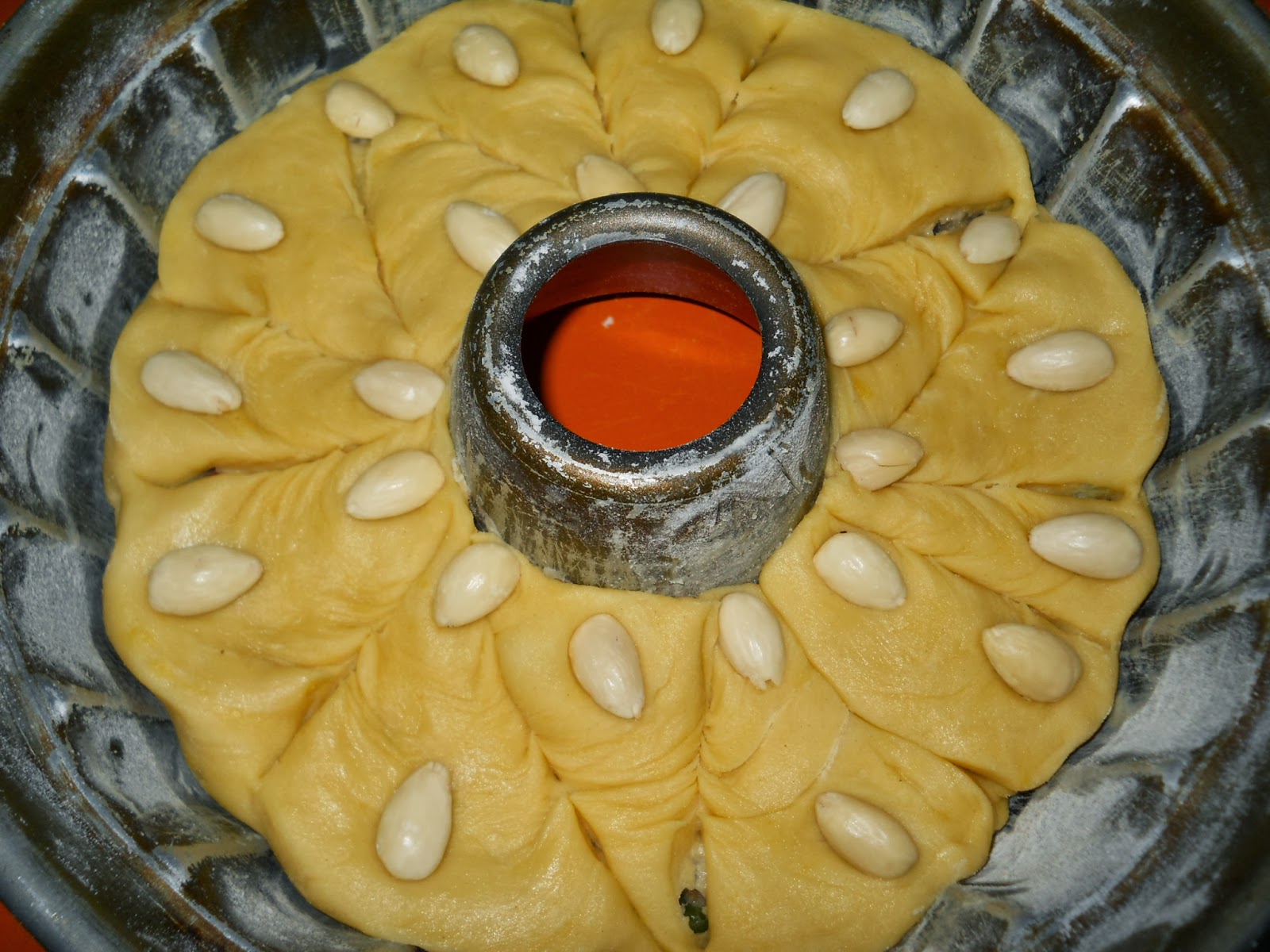 Pe masa din bucatarie: Colac cu peste afumat