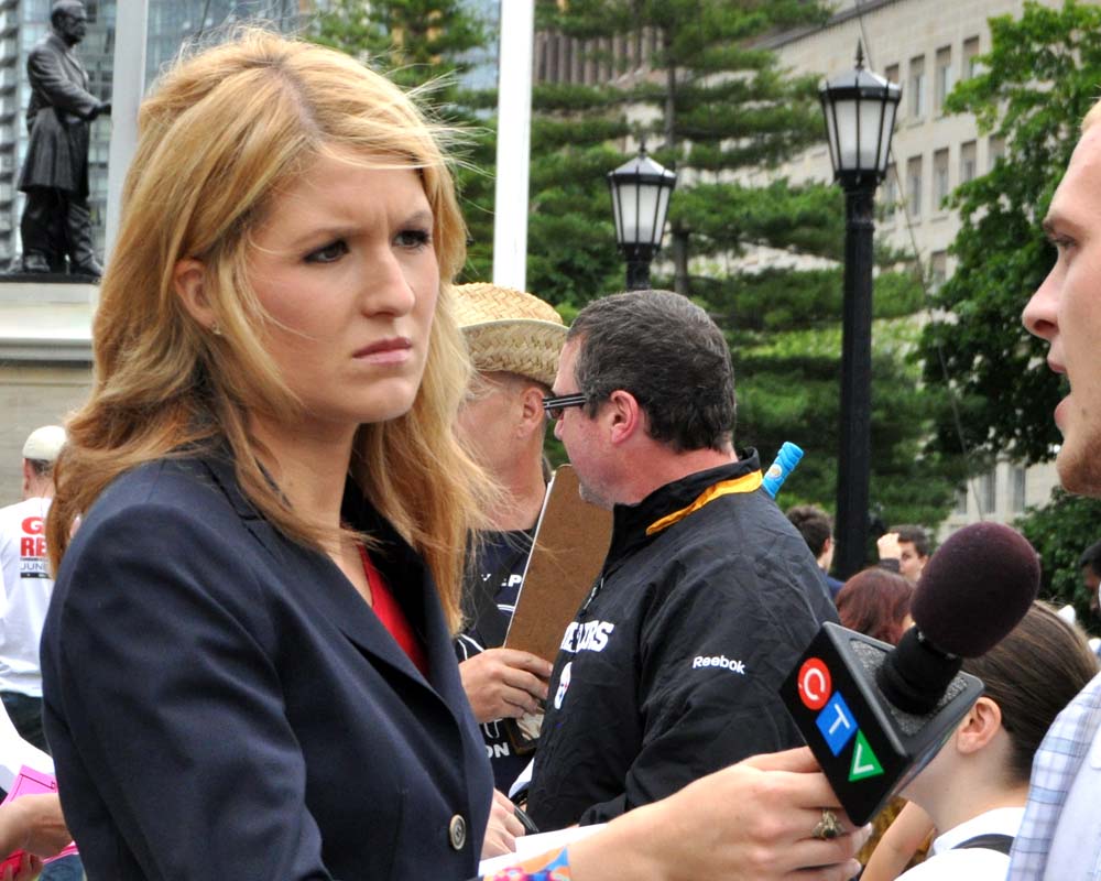 Toronto Grand Prix Tourist - A Toronto Blog: Television news reporters ...