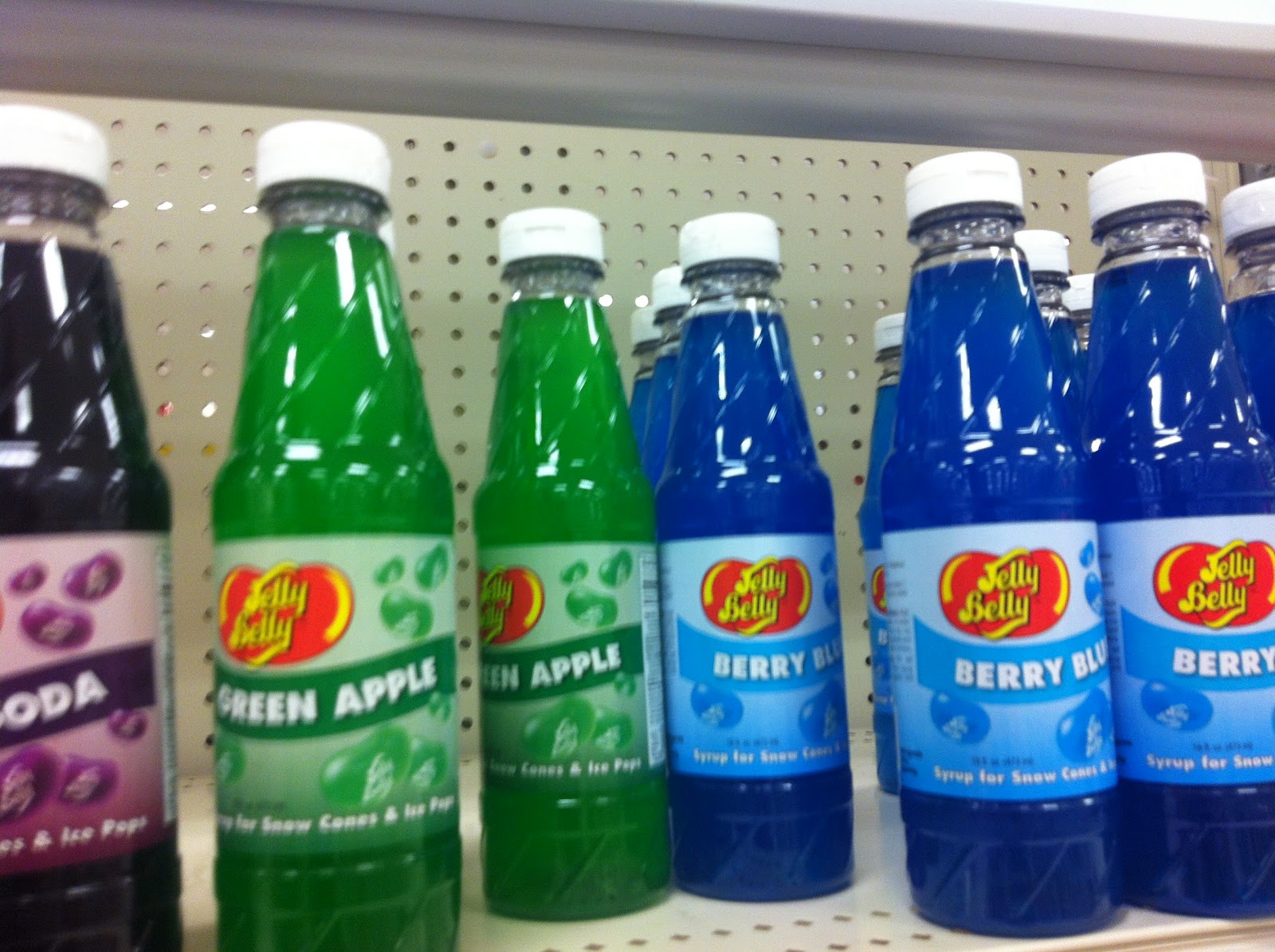 Walking The Candy Aisle: Jelly Belly Ice Shaver in the aisle