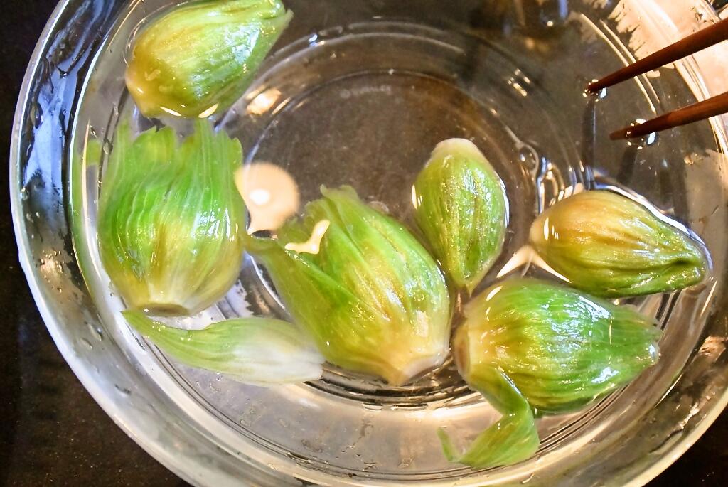 Recipes for Tom: Fuki no to no amazu-zuke / Japanese butterbur buds ...