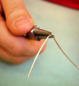 The Joy of Crafting: Tech Thursday - Basic Wire Wrapped Loop