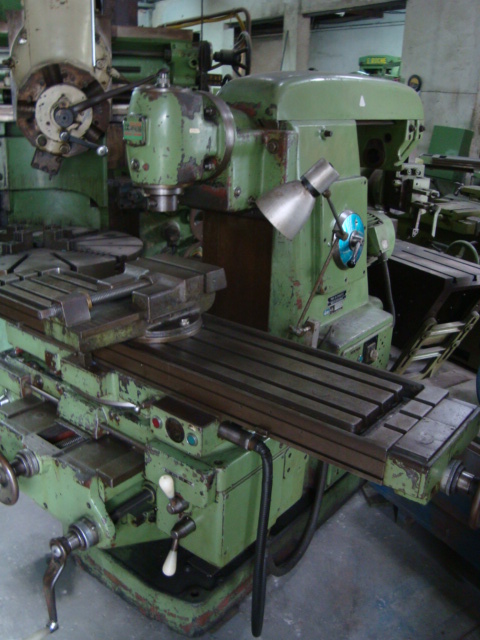 ALVO Máquinas (048) 3255 4518: Fresadora Ferramenteira CNC, Fresadora ...