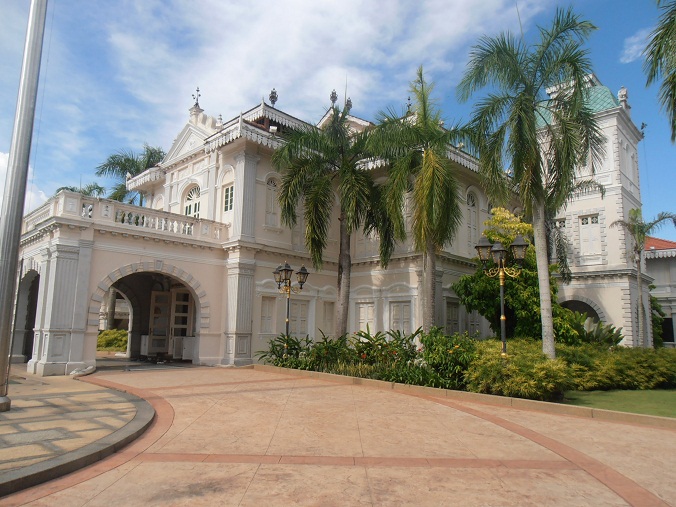 SENI LAMA MELAYU (MALAY OLDEN ART): Galeri (Gallery of) Sultan Azlan Shah