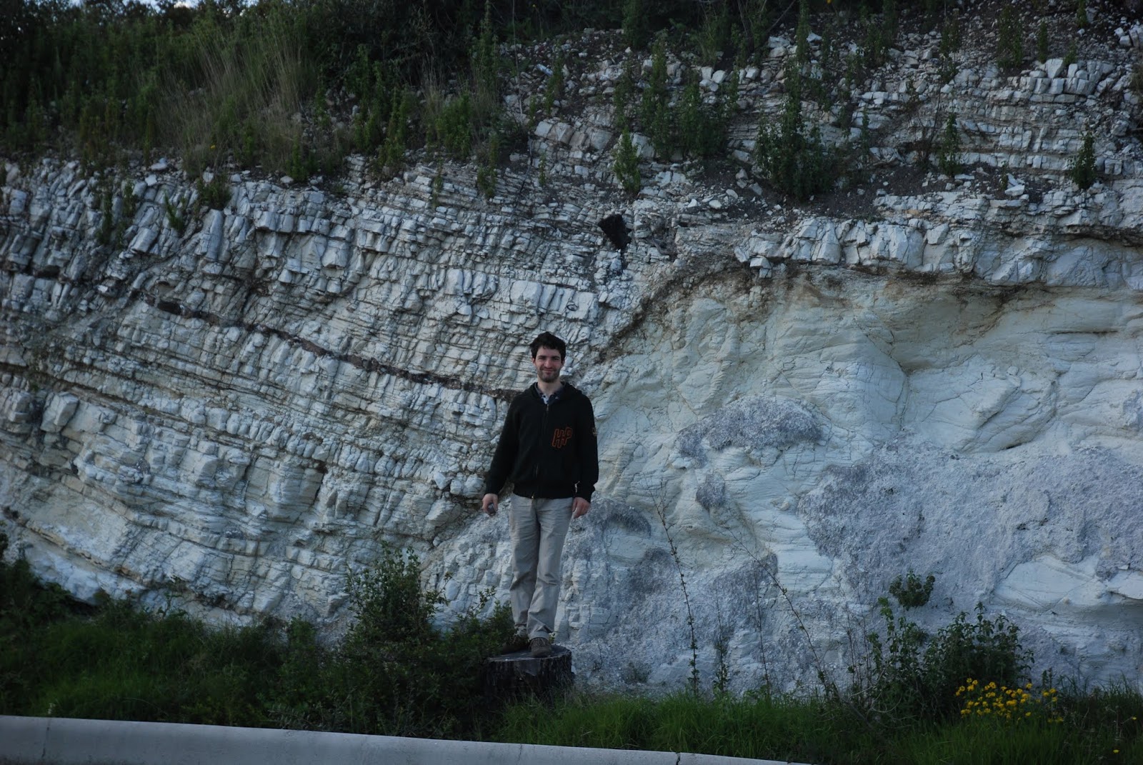 Faglie: esempi dal rilevamento geologico