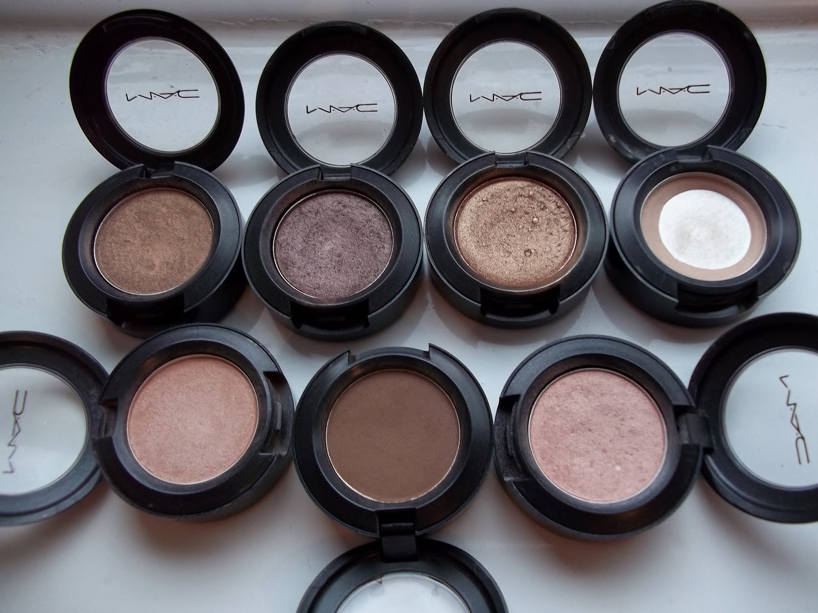 Make up kritike by Mihaela Mazurkievic "Šminkella": MAC Senke za oci ...