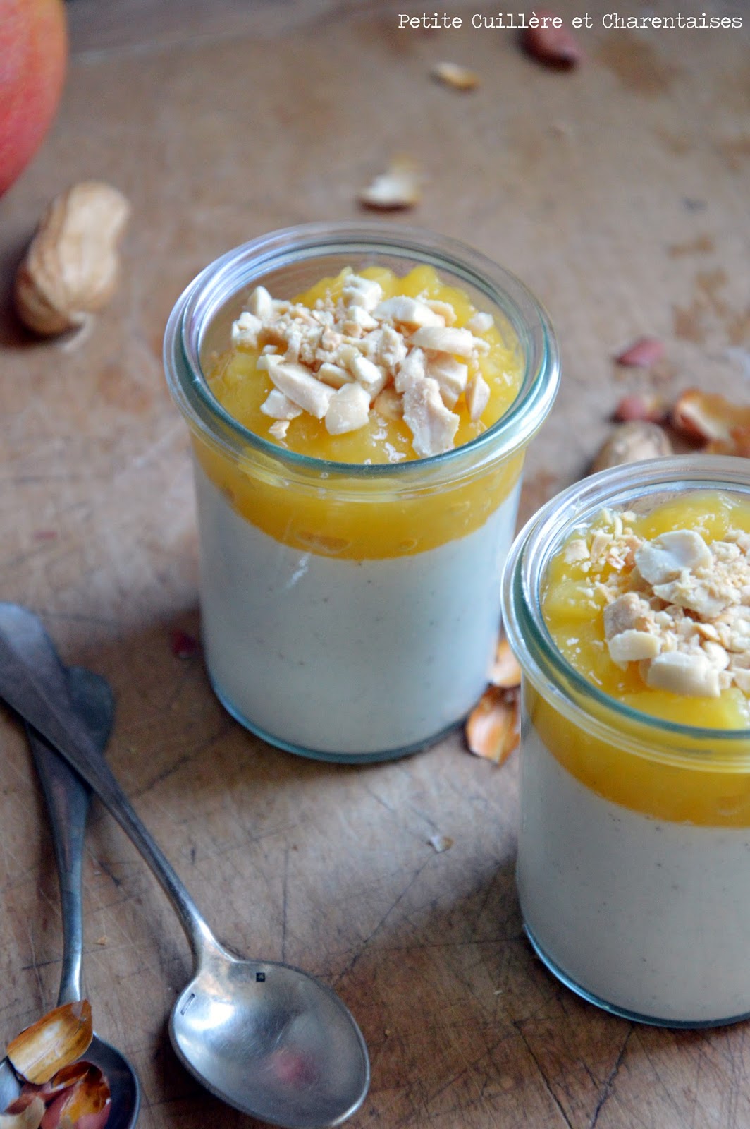 Petite Cuillère et Charentaises: Panna cotta Vanille, Mangue et Cacahuètes