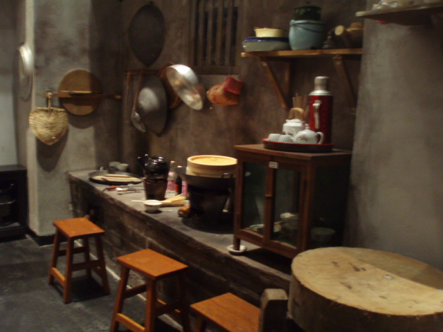 eastcoastlife: Old Hand in the Kitchen - PhotoHunt